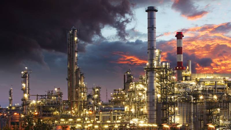 India's April Crude Processing in Biggest Drop